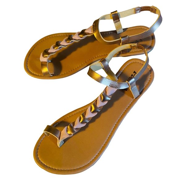 Mudd | Shoes | Mudd Toe Loop Sandal Size L 9 Gold And Pink | Poshmark